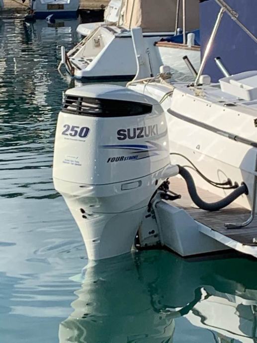 Bayliner Trophy Pro 2359 *BEZ MOTORA*