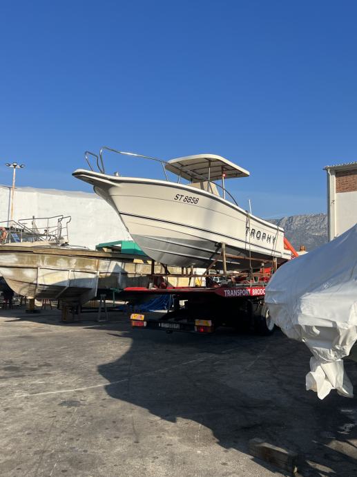 Bayliner Trophy