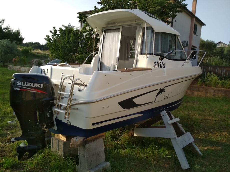 Benetau Antares 5.80