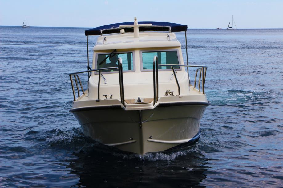 BETINA 700 - BESPRIJEKORNI OBITELJSKI BROD