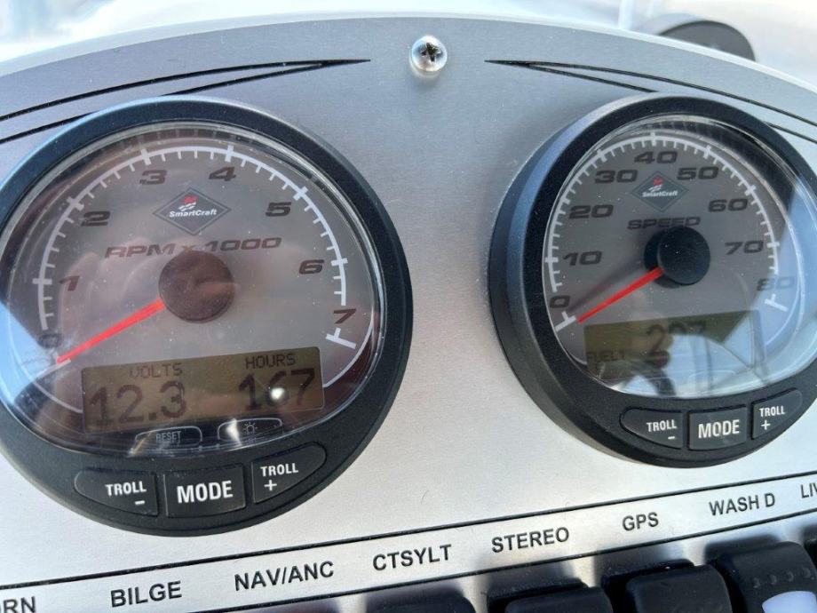 Boston Whaler 180 Dountless sa 167 sati ***Pronautika***