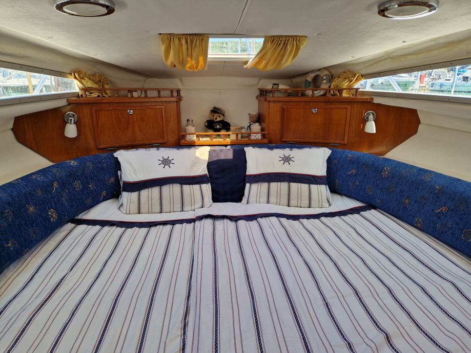 MAREX 2800 1.VLASTNIK KAO NOV OSOVINSKI POGON TOP STANJE 2 SPAVAČE