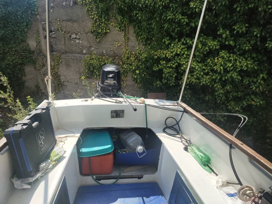 brod gradac 580, sa motorom