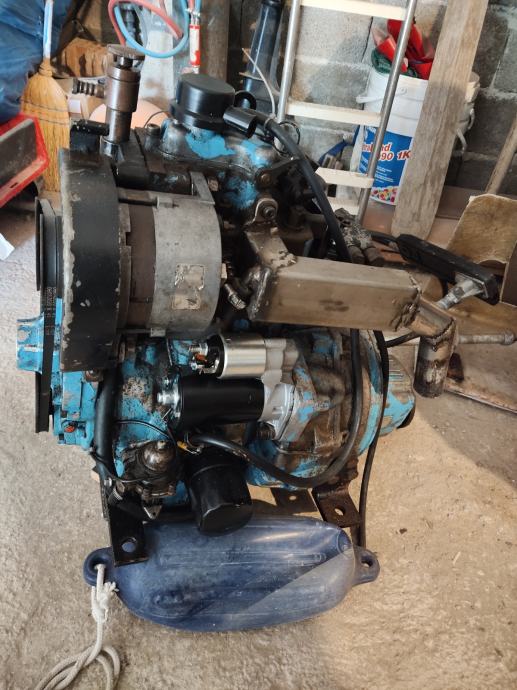 brod gradac 580, sa motorom