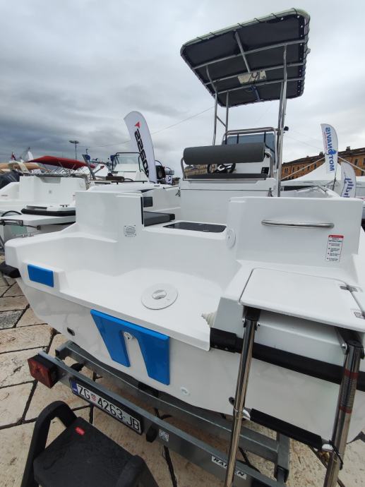 Compass 165 PRO - Fishing