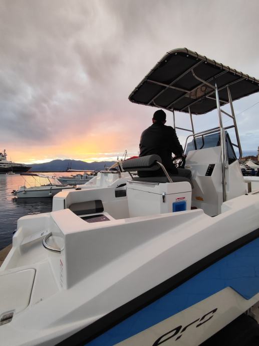 Compass 165 PRO - Fishing