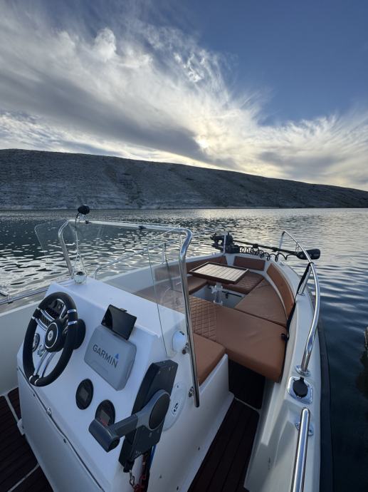 Elan 495F (+Yamaha 60 4T, Garmin Striker Vivid 7SV, Haswing)