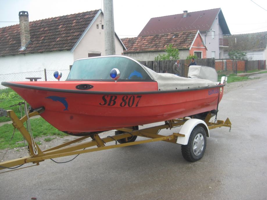 ELAN GT 402 4 METRA PRODAJEM ILI MJENJAM