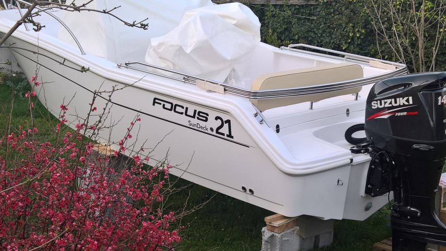 FOCUS 21 SunDeck