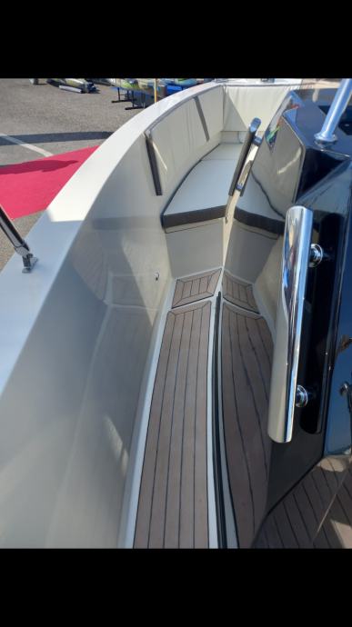 GLISER MATRIX 655 + YAMAHA F150