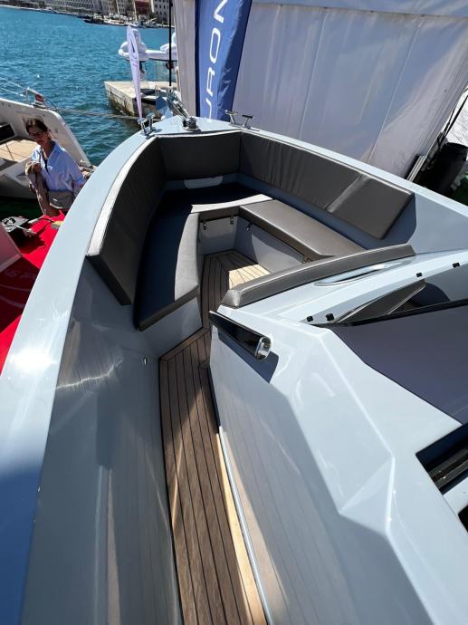 GLISER MATRIX 655 + YAMAHA F150