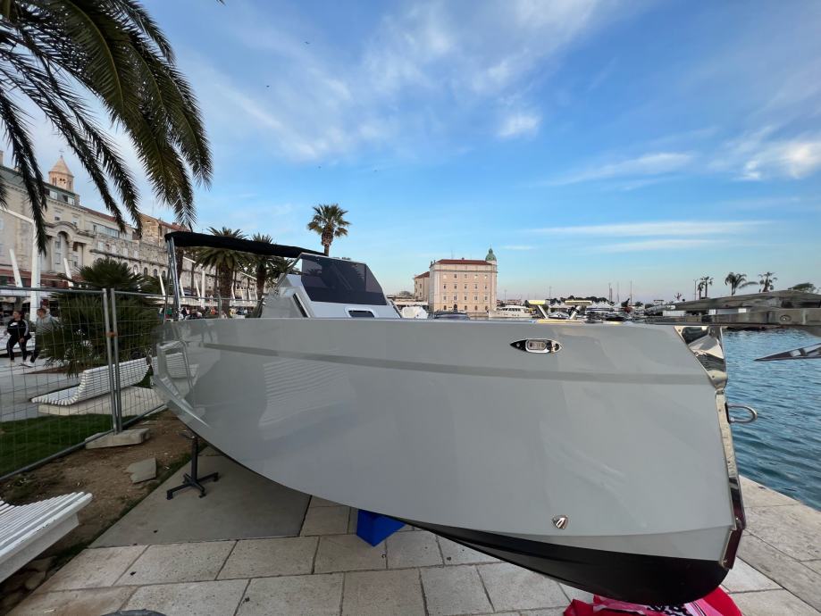 GLISER MATRIX 655 + YAMAHA F150