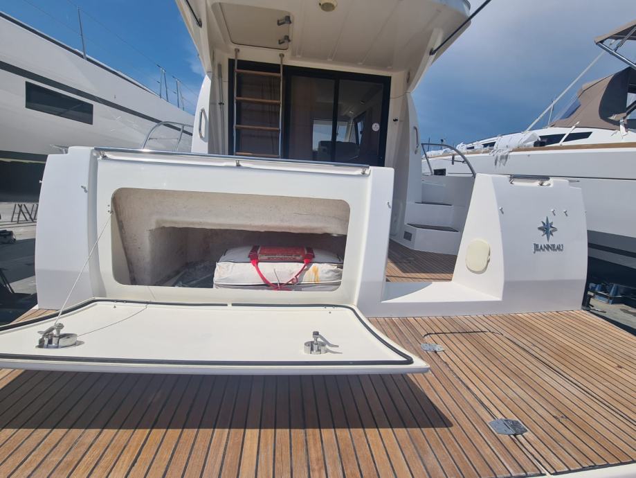 Jeanneau Merry Fisher 10