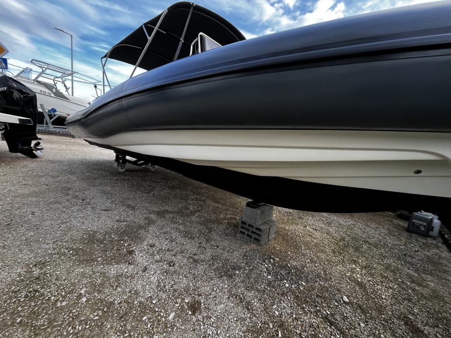 Marlin 790 PRO - Mercury V6 200HP XL