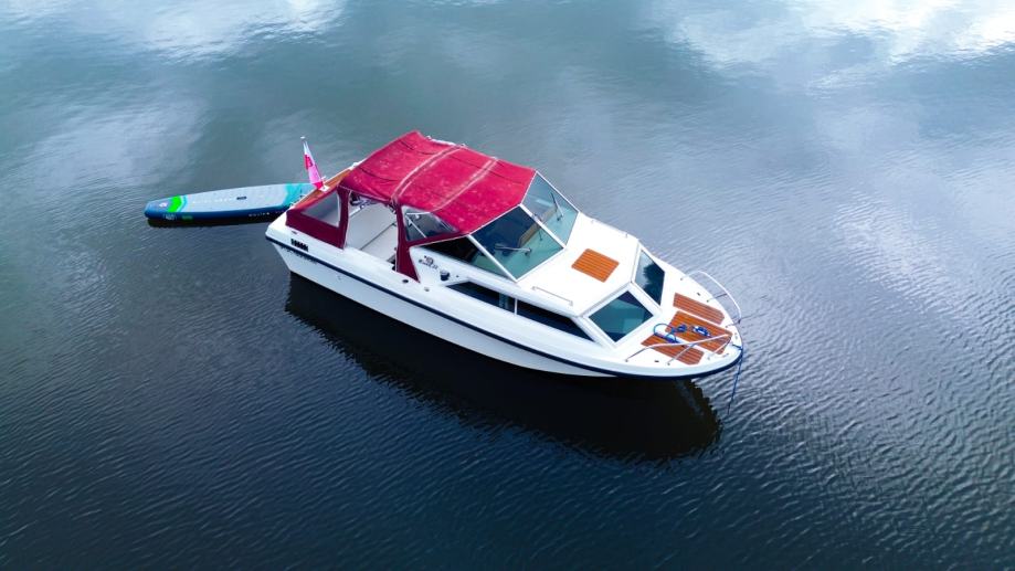 Motorni brod Windy 22HC