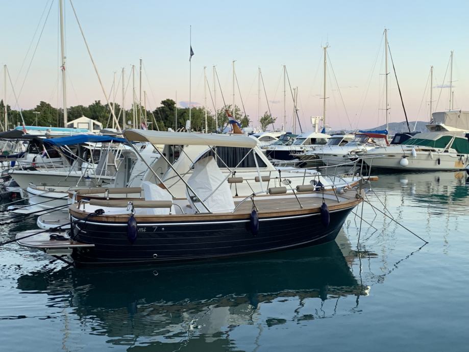 Motorni gliser Gozzo Mimi Libeccio 7 - Demo plovilo