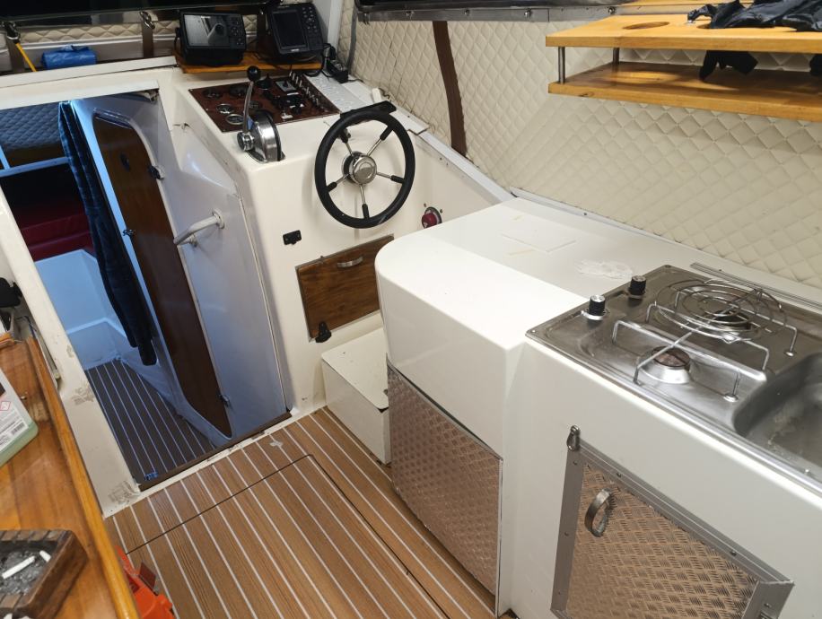 Prodajem Damor 800