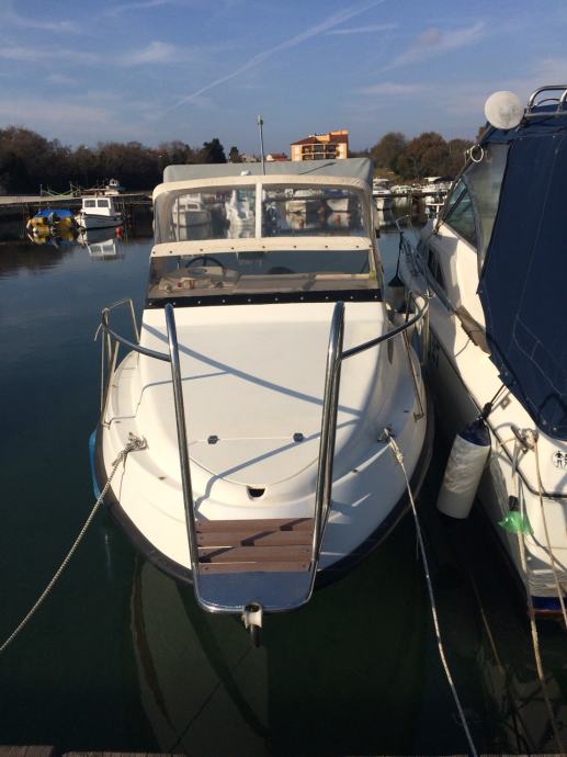 AKCIJA SPUŠTENO NA 9000 EURA Prodajem gliser Lady Solaria 600