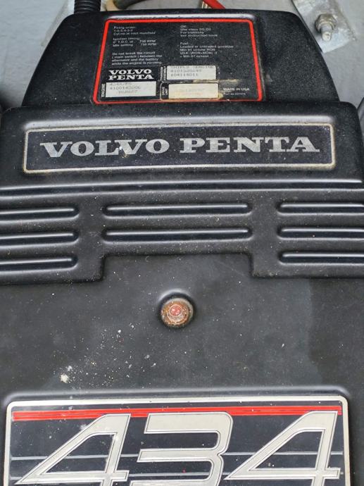 Prodajem motorni brod Campion 250 Victoria