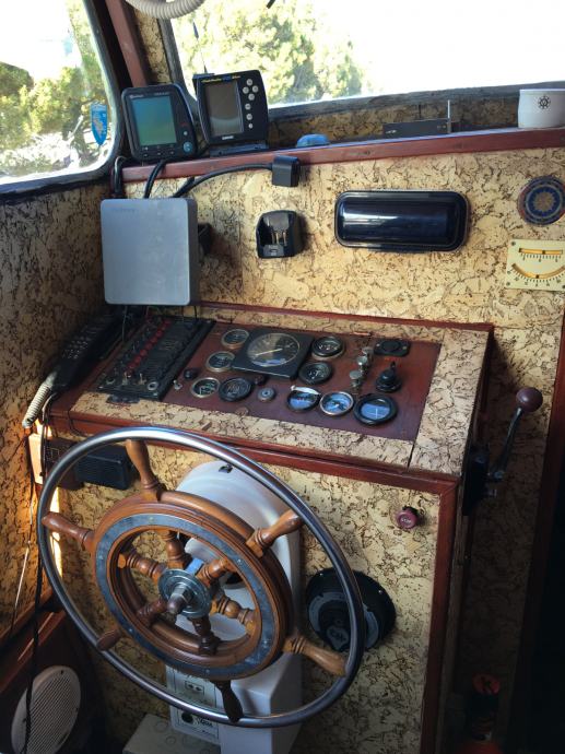 Barka-brod-camac-UGODNO