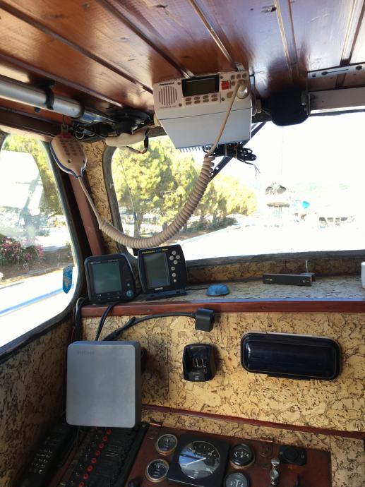 Barka-brod-camac-UGODNO