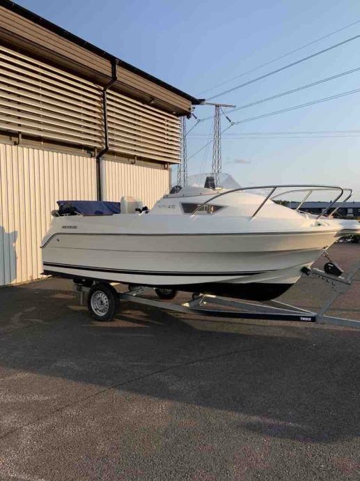 Quicksilver 470 cabin i trailer/prikolica