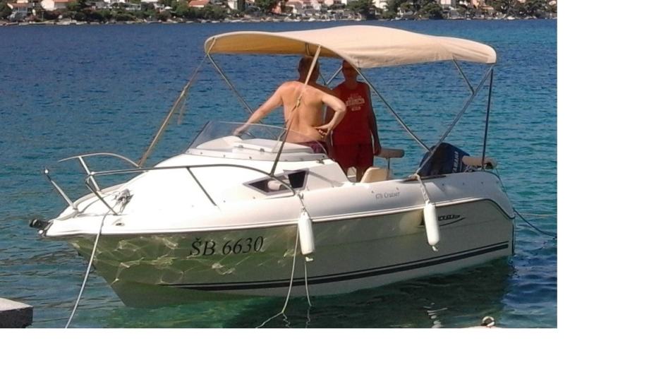 Quicksilver 470 Cruiser