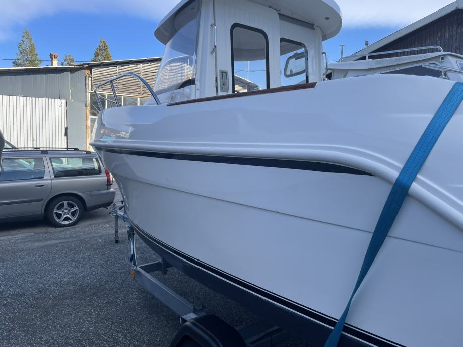 QUICKSILVER 500 PILOTHOUSE