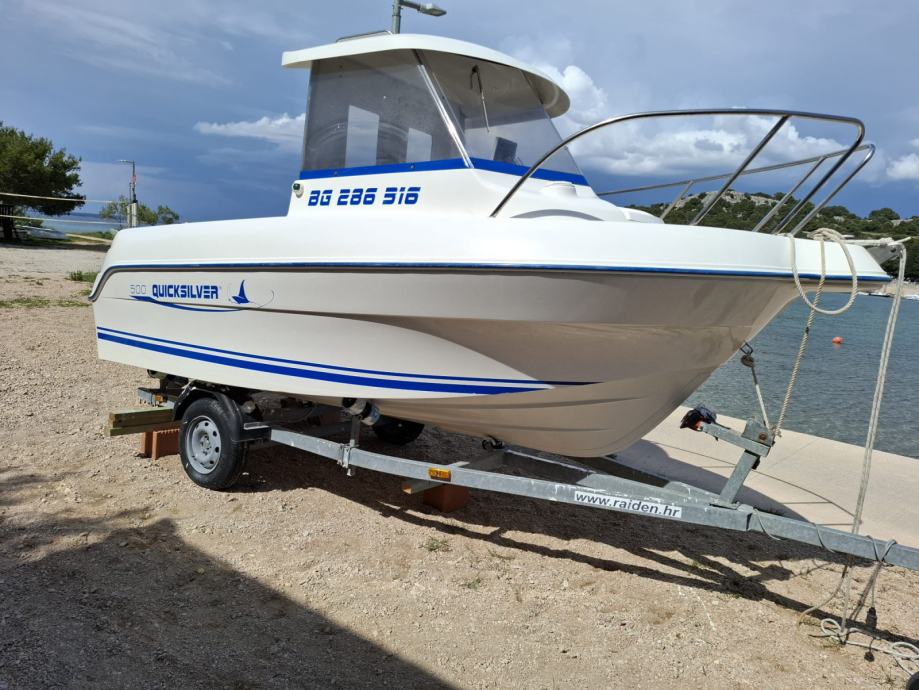 QUICKSILVER 500 PILOTHOUSE
