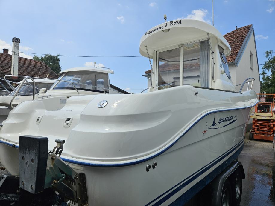 Quicksilver 630 Pilothouse + T.diesel 120 ks mercruiser