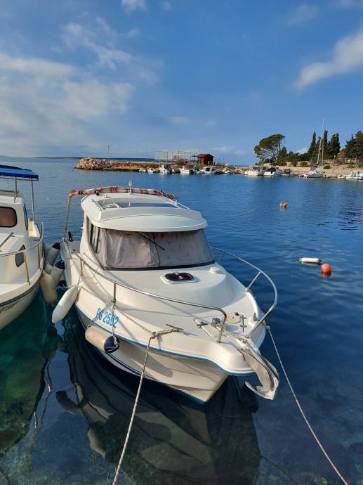 Quicksilver 650 weekend , oštećen