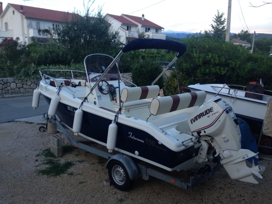 Rascala 550 Futurama BLU&BLU + Evinrude E-TEC 115
