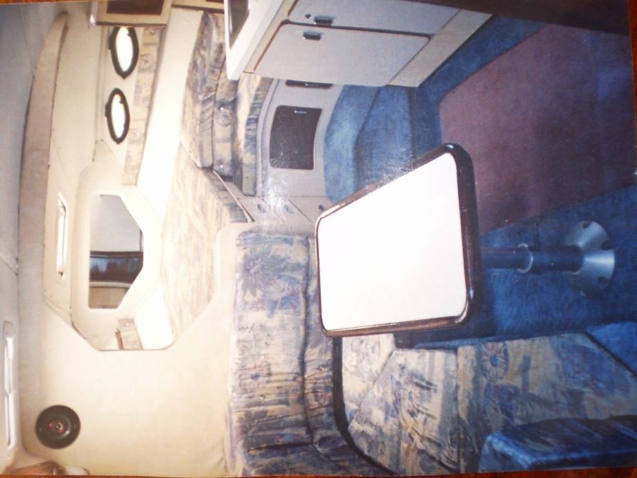 Regal Commodore 290