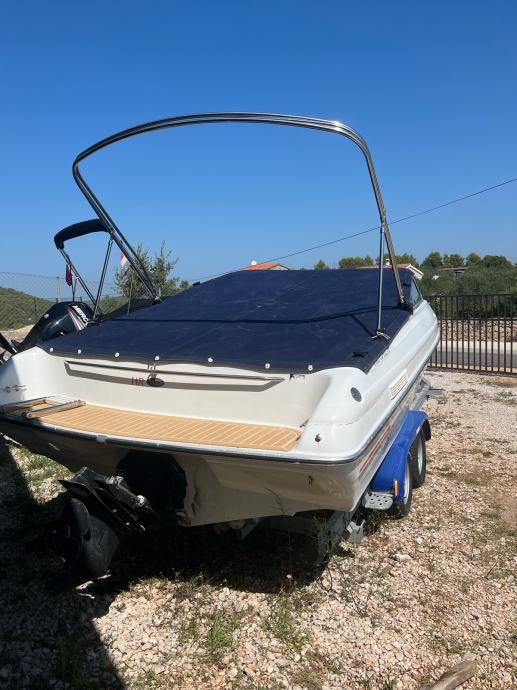 Rinker Captiva 209