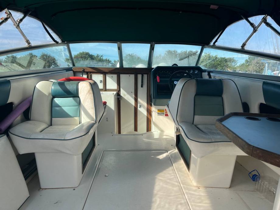 Sea Ray 220 cuddy cabin