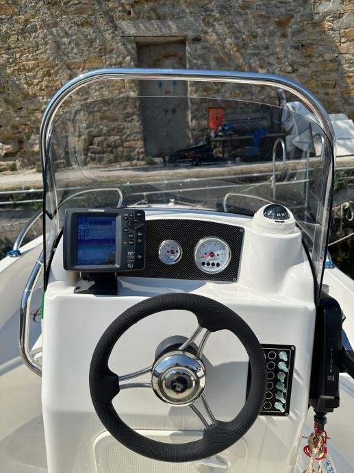 Na prodaju Karel 480 open xs - Vendesi Karel 480 open xs