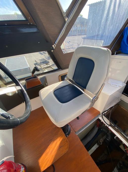 Yahta-Brod u prodaji Povoljno!! Super Ponuda !! Rijetkost u Prodaji