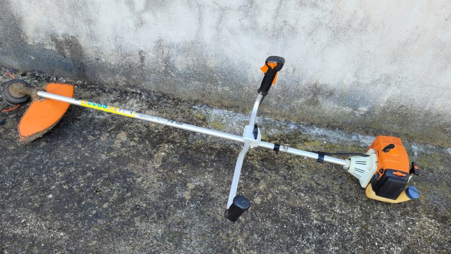 Motorni trimer STIHL FS120