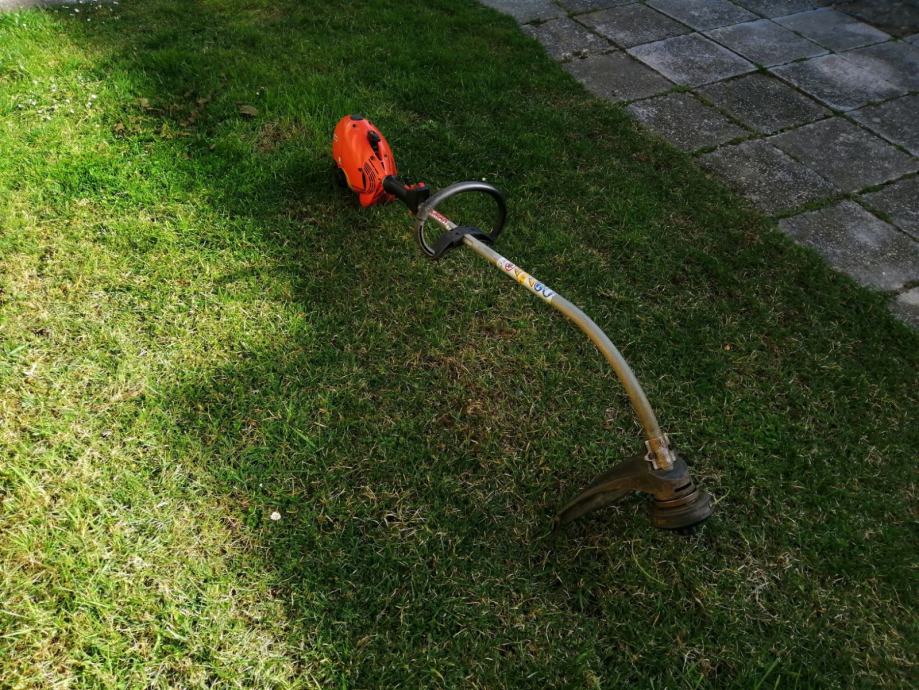 Prodajem motorni trimer DOLMAR