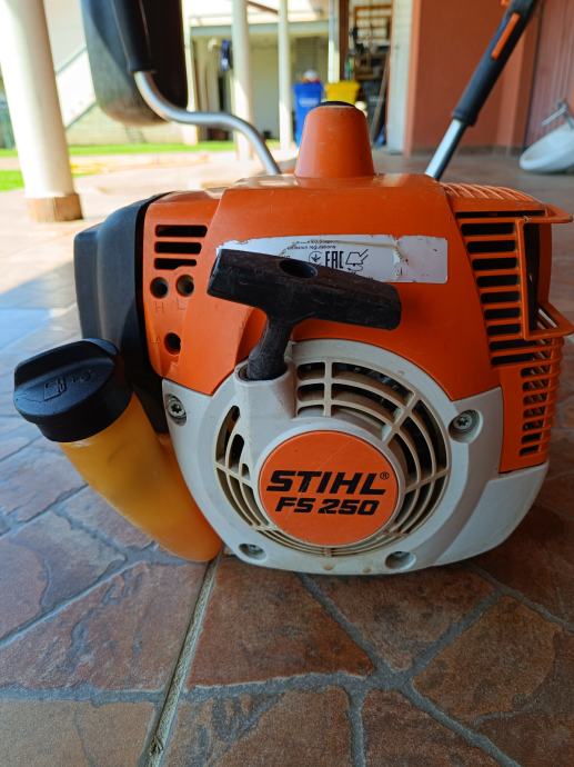 TRIMER STIHL FS 250