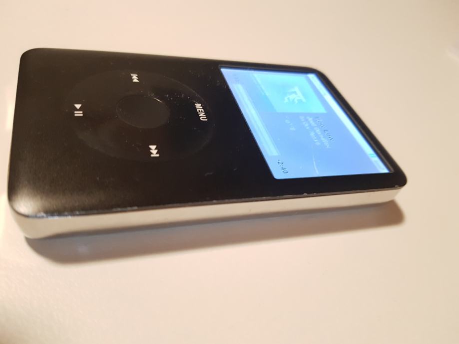 iPod classic 160gb + sennheiser slusalice