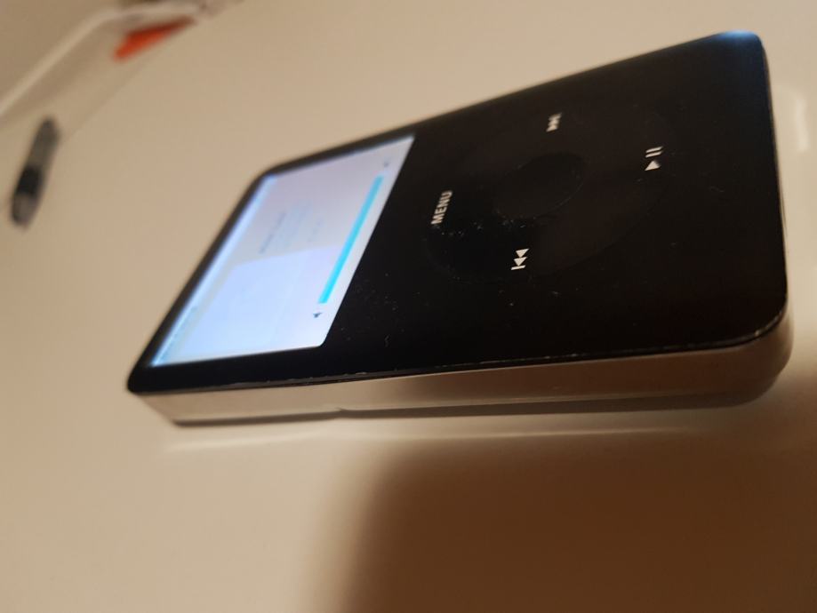 iPod classic 160gb + sennheiser slusalice