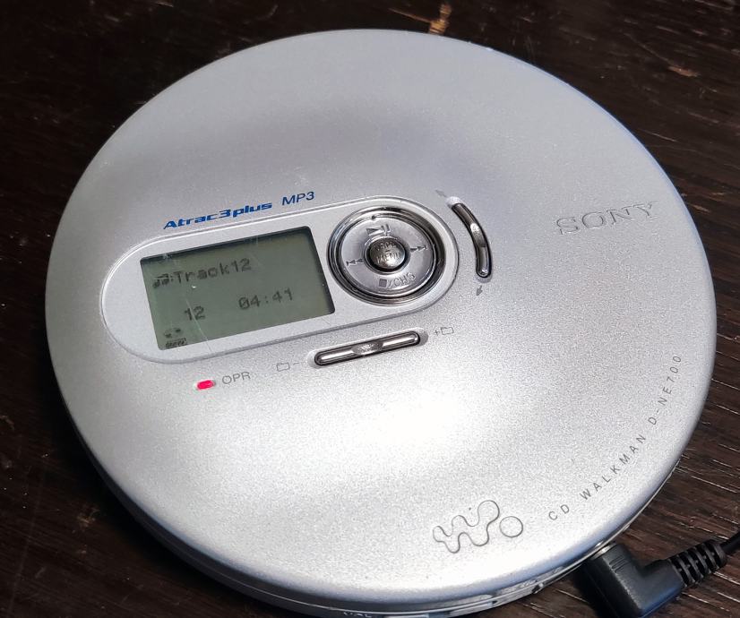 Sony Discman Disc Walkman cd player D-NE700 NE700