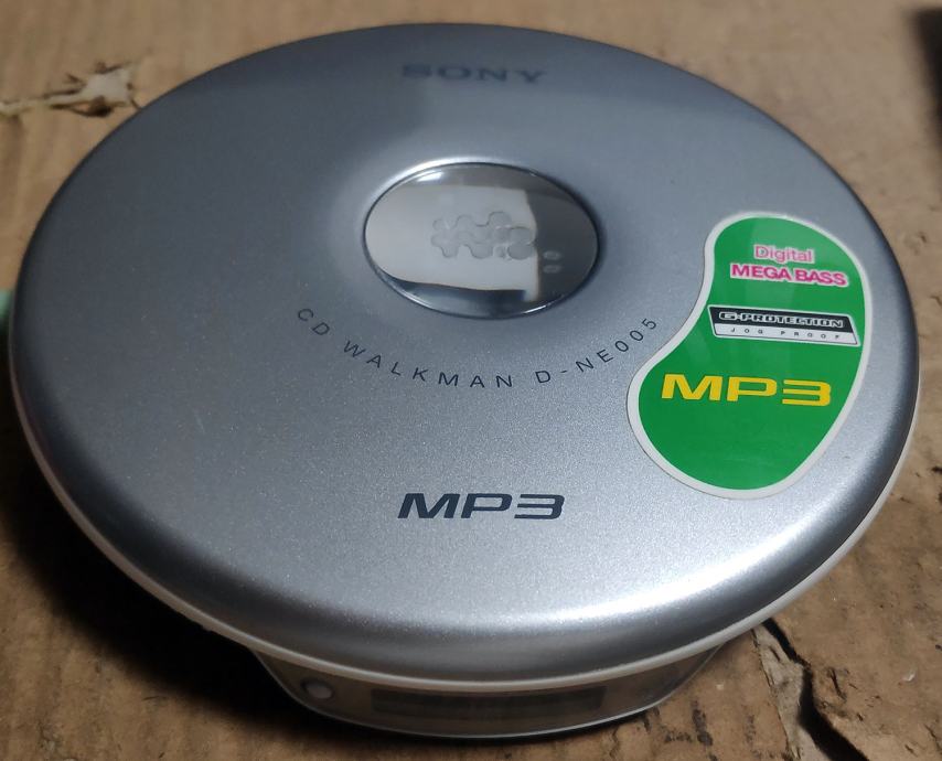Sony Discman Disc Walkman D-NE005 sivi
