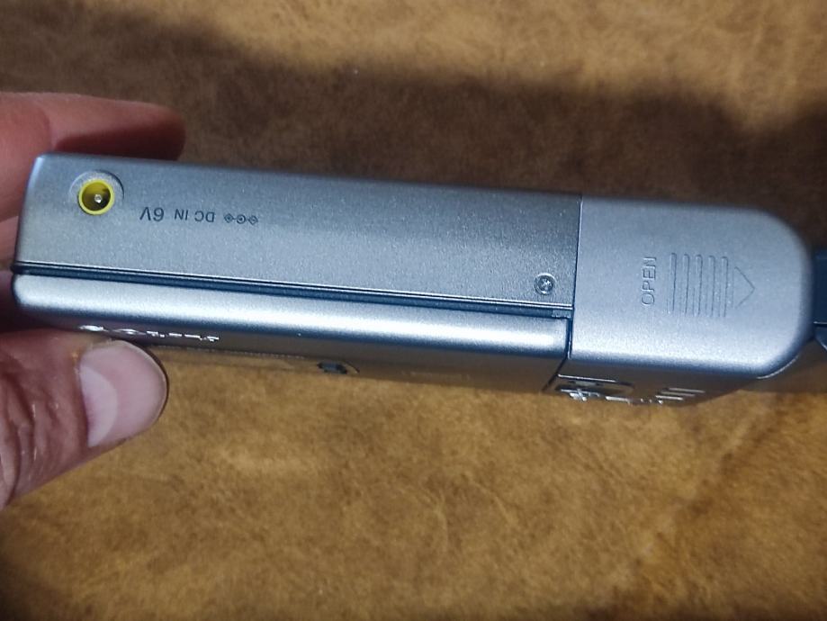 SONY MZ R30 mini disc portable recorder