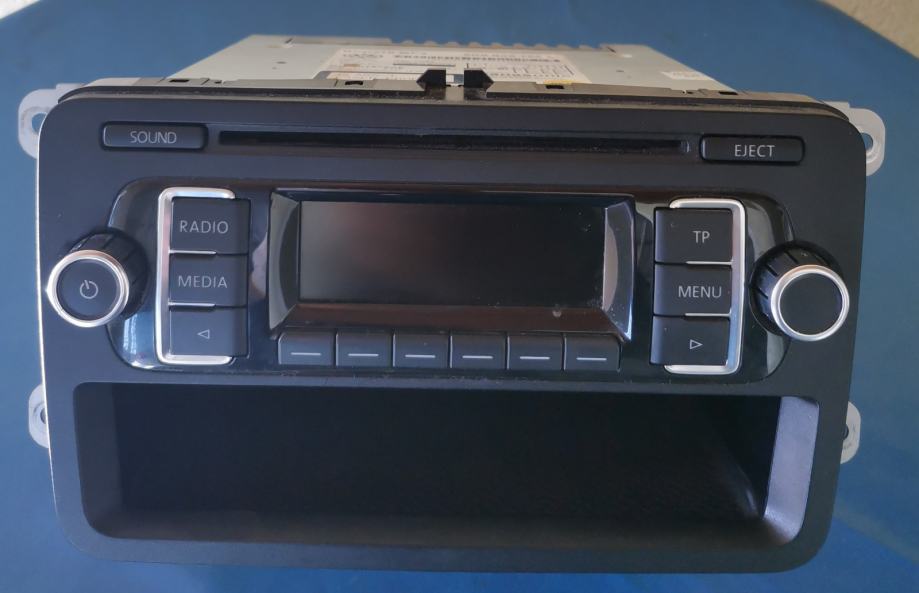VW RCD210 MP3 RADIO-PANASONIC