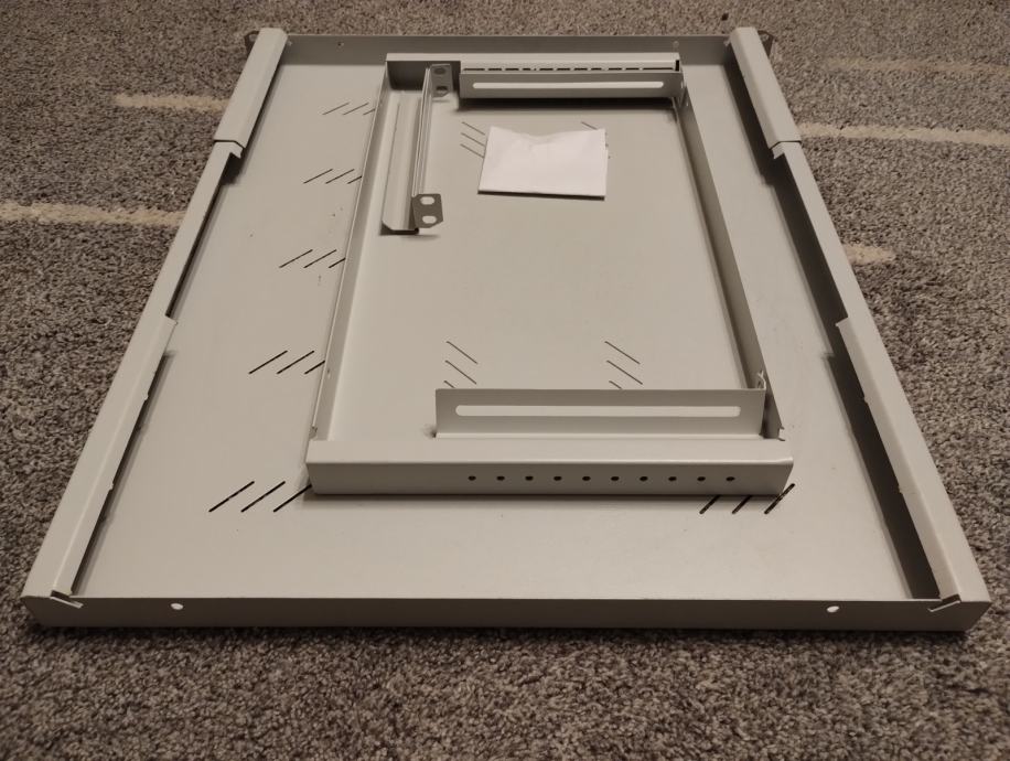 Podesiva Polica Za 19 Rack Ormar