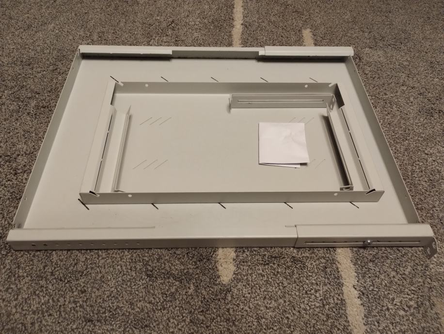 Podesiva Polica Za 19 Rack Ormar