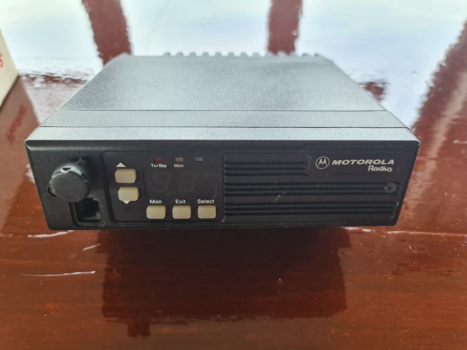 Radio MOTOROLA Radius P210 UHF i VHF, Taxi,Vatrogasci; Lovci, Airsoft