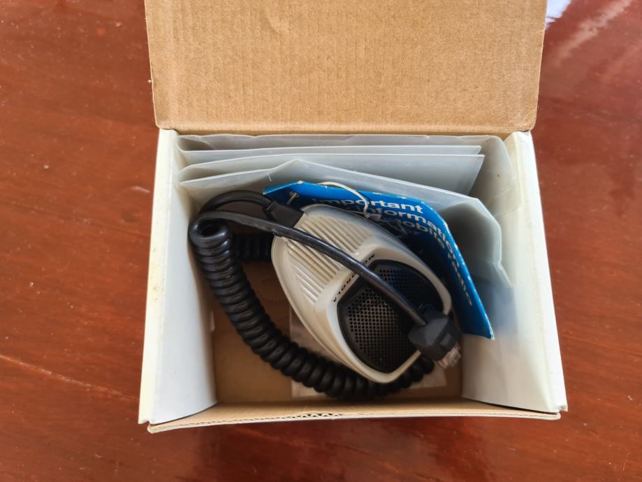 Radio MOTOROLA Radius P210 UHF i VHF, Taxi,Vatrogasci; Lovci, Airsoft